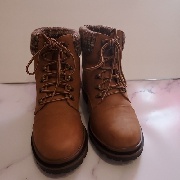 Shoes | Torrid Short Boot Size 9 New Cclor Tan | Poshmark